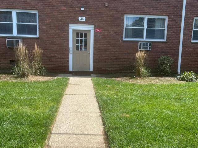 35 Knox Terrace # 2C