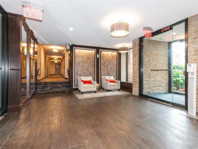 35 Knightsbridge Road 75