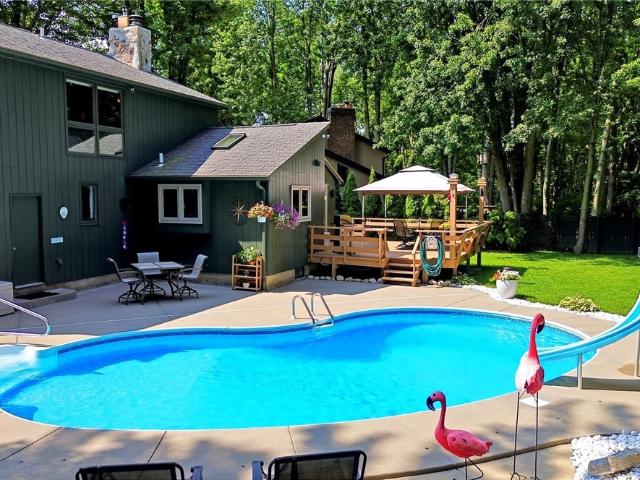 35 Lancelot Court