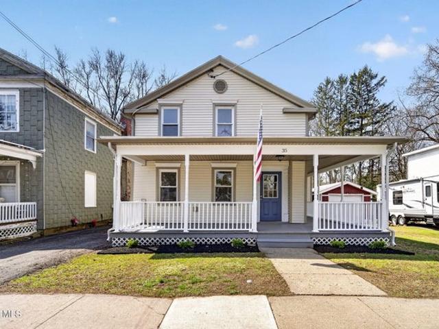 35 Lake St, Stillwater, NY 12170