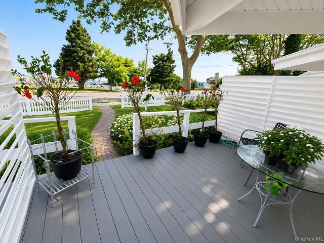 35 Library Avenue 8 R