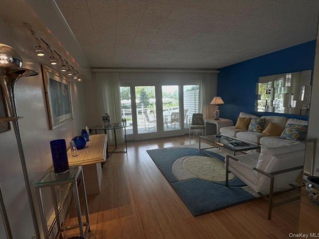 35 library avenue 3 i