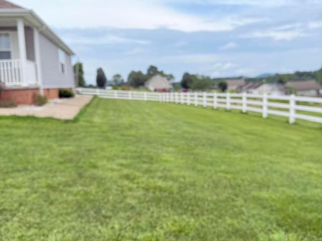 35 Lynnbrook Court