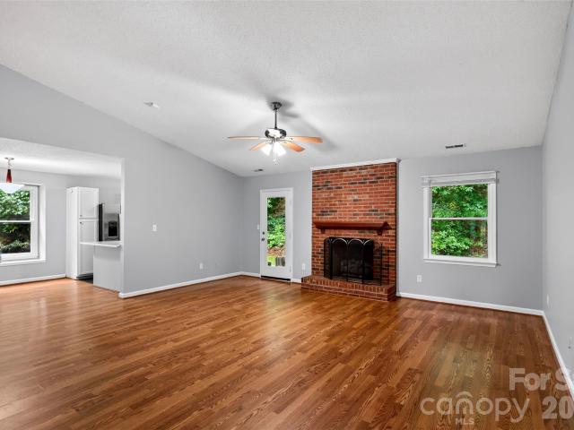 35 Marlwood Court # 136