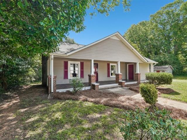 35 Marsh Ave, Wadesboro, NC 28170