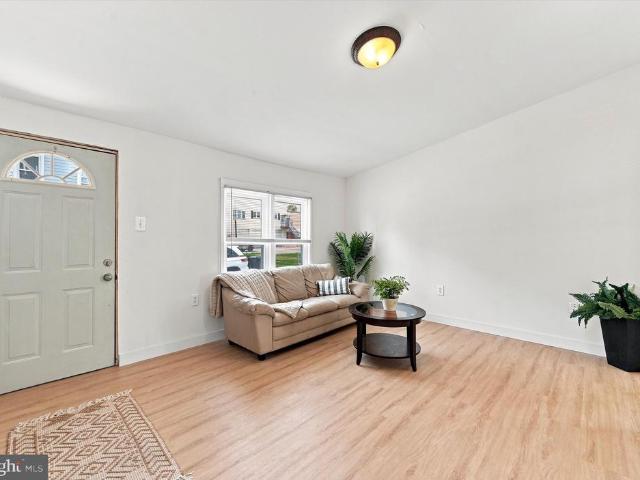 35 Marshall Avenue