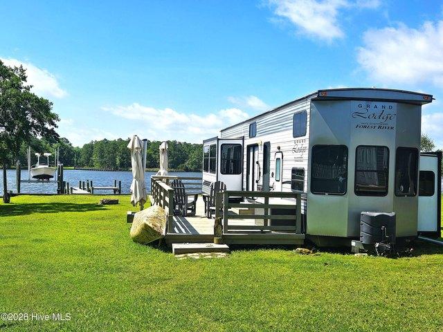 35 Memory Ln NE, Oriental, NC 28571