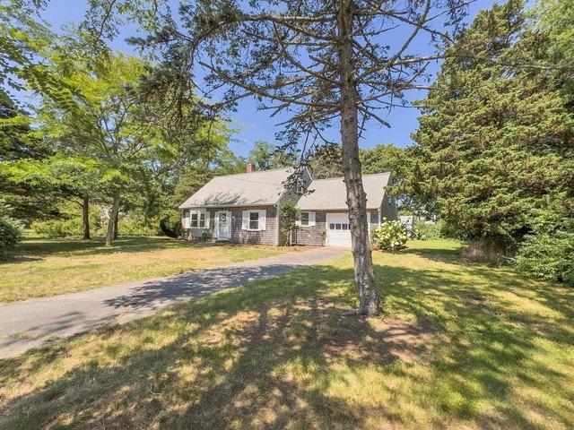 35 Meadow Dr, Eastham, MA 02642