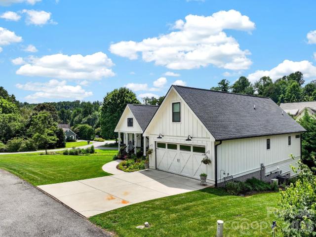 35 Meadow Haven Court