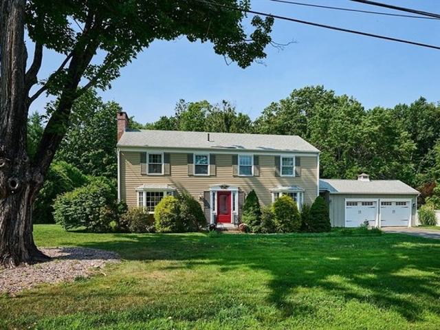 35 Meadow Ln, Greenfield, MA 01301