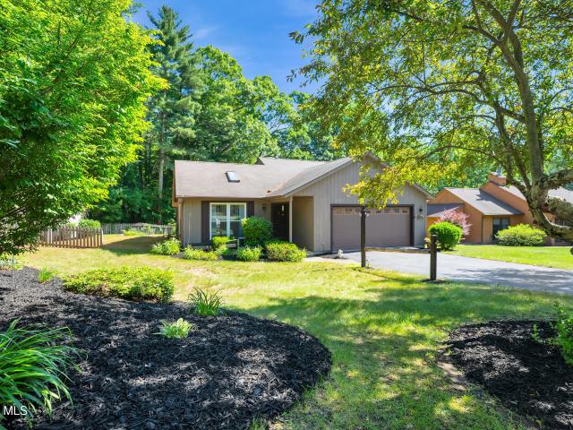 35 Meadow Rue Place