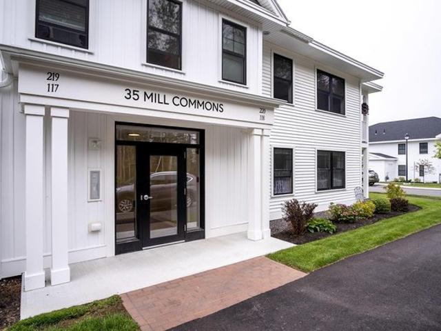 35 Mill Commons Dr Unit 118, Scarborough, ME 04074