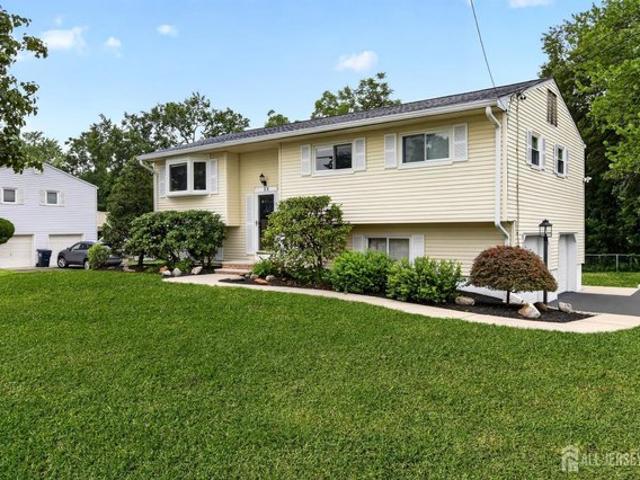 35 Mitchell Ave, Piscataway, NJ 08854