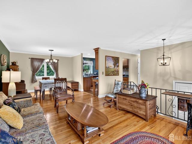 35 Mitchell Avenue