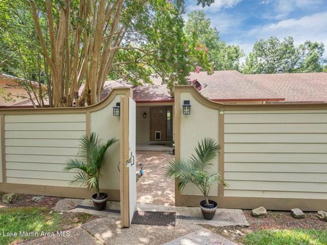35 Moonlight Ln, Dadeville, AL 36853