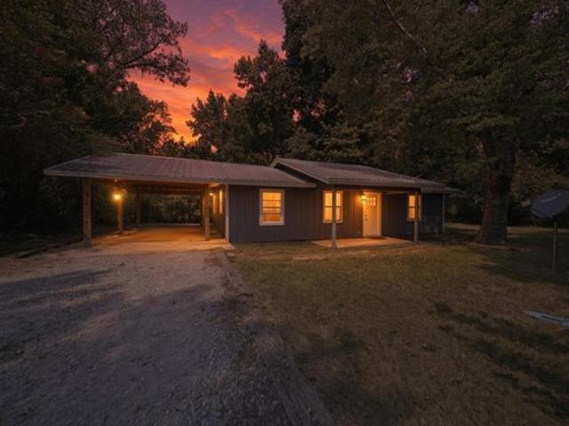 35 N Goodwin St, Batesville, AR 72501