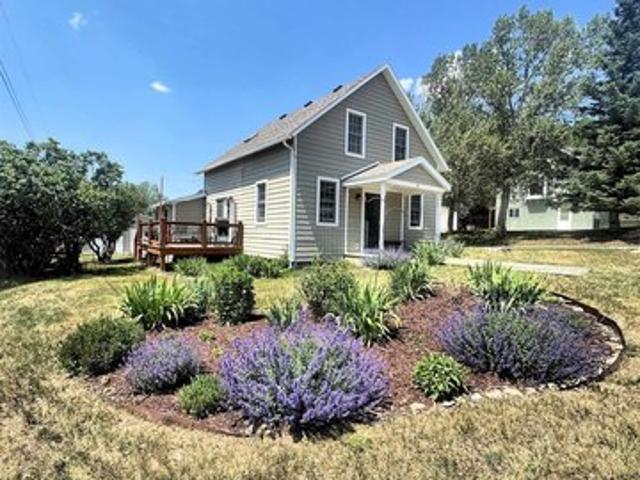 35 N 1st St, Custer, SD 57730