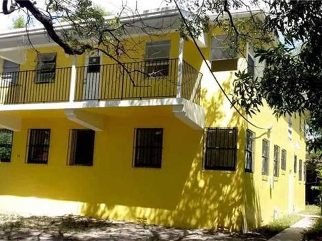 35 NE 59th St, Miami, FL 33137