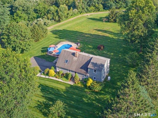 35 Nettleton Hollow Rd, Bethlehem, CT 06751