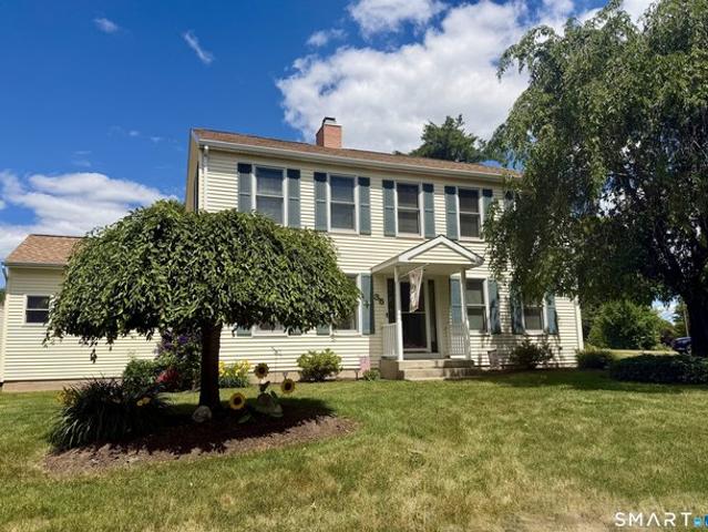 35 North St, Enfield, CT 06082