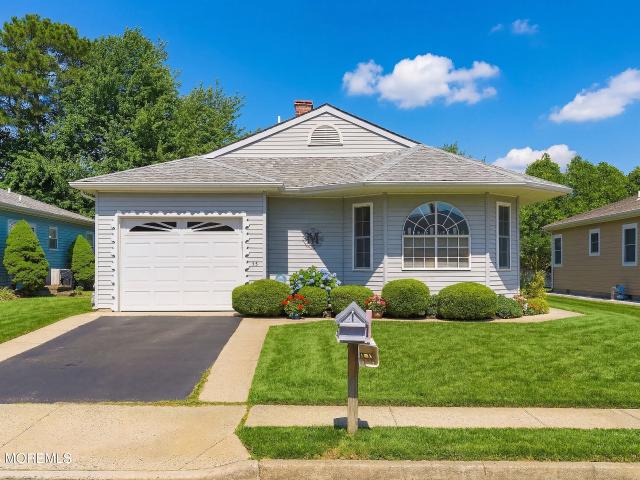 35 Noranda St, Toms River, NJ 08757 | MLS #22609 | Compass