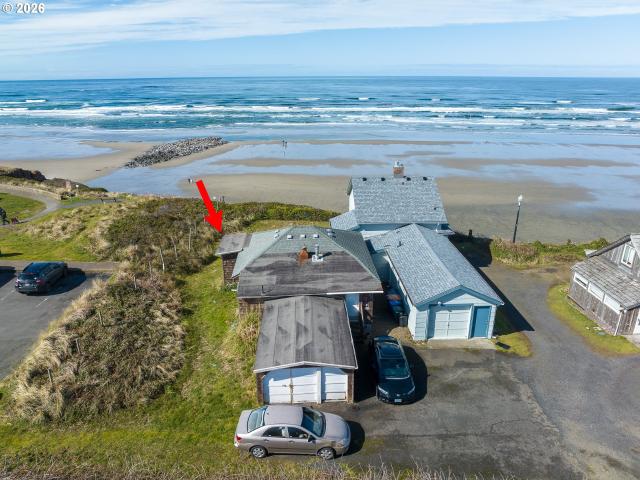 35 nw dolphin st