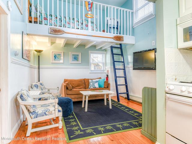 35 Ocean Pathway Unit 4