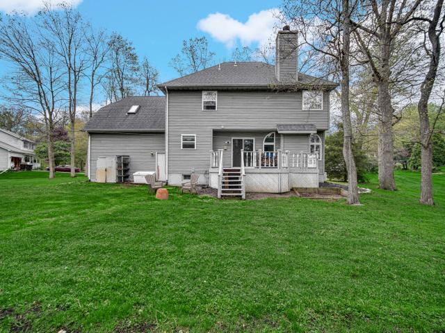 35 Oak Hollow Court