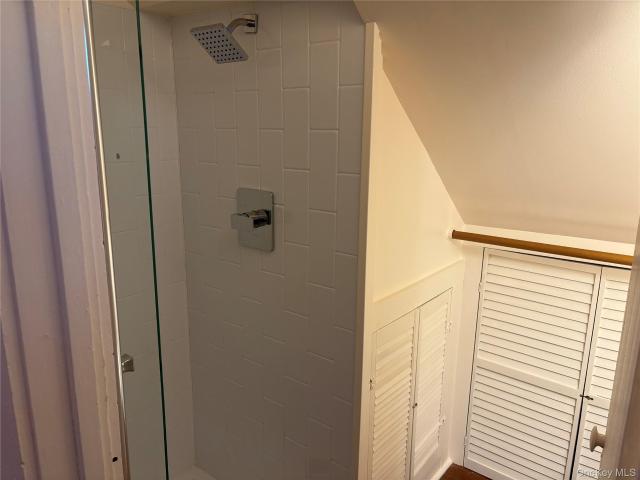 35 Oak Street Upstairs Apartment
