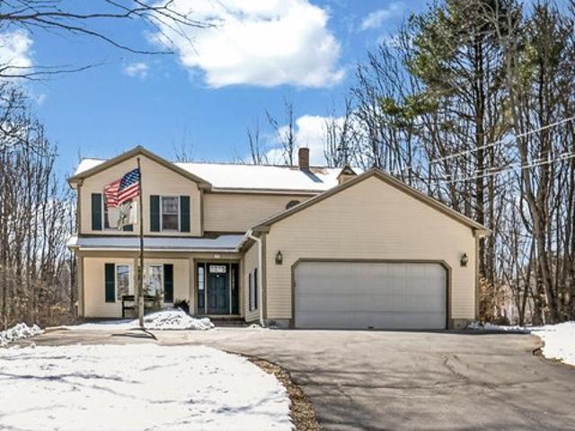 35 Oak Ridge Dr, Standish, ME 04084