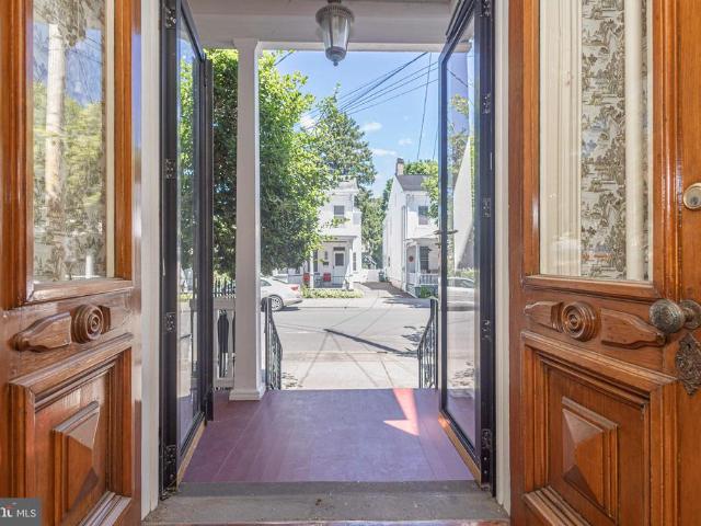 35 Perry Street