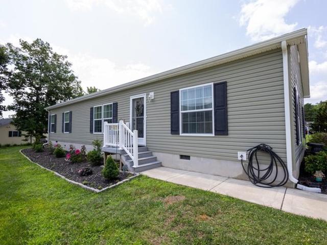35 Pinetree Ln, Mays Landing, NJ 08330