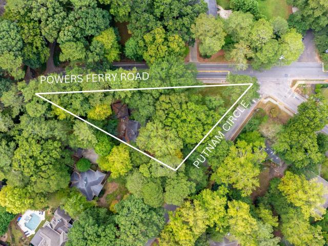35 Putnam Cir NE, Atlanta, GA 30342 | MLS #10388