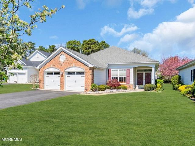 35 Quicksilver Ct, Lakewood, NJ 08701