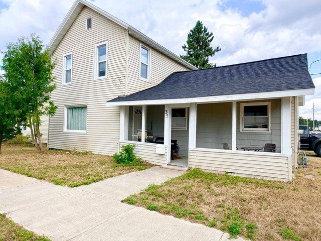 35 Randall Ave E, Rhinelander, WI 54501