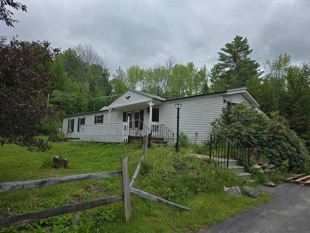 35 Reed Farm Rd, Newport, NH 03773