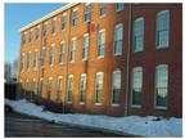 35 Riverwalk Way