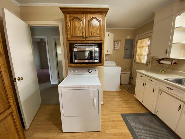 35 robertson st