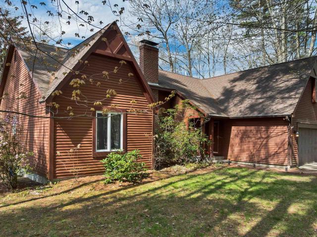 35 Robin Acres Drive