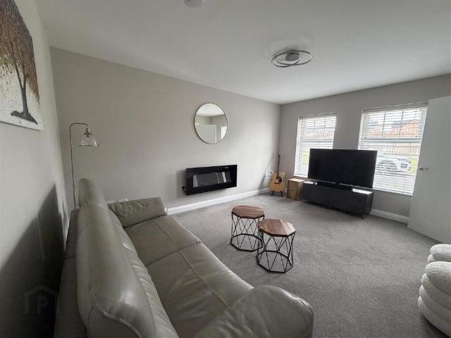 35 Rushfield Place, Ballyclare, BT39 0FR