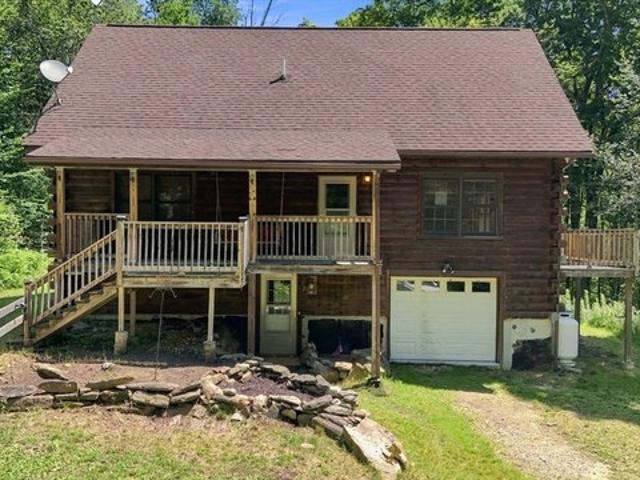 35 S Road Ext, Peru, MA 01235