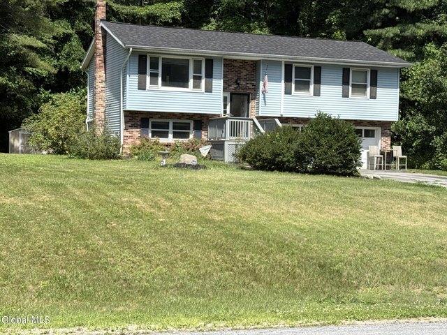 35 San Luis Rd, Gansevoort, NY 12831
