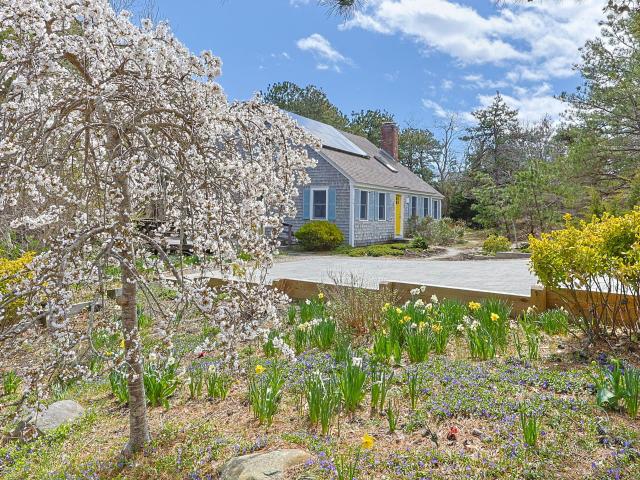 35 Sandpiper Hill Rd, Wellfleet, MA 02667 | MLS #22601 | Compass