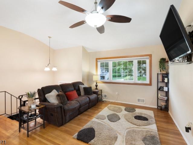 35 Saint Marys Dr