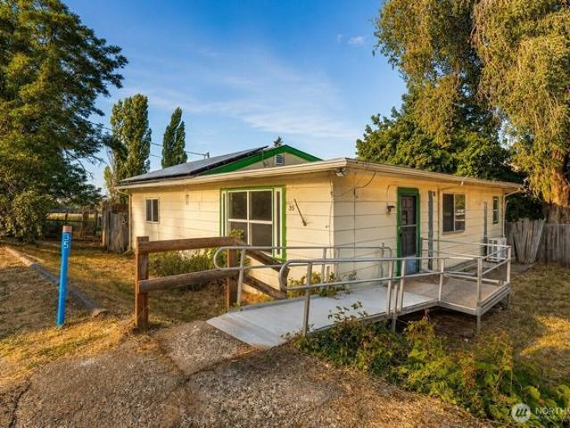 35 Second St, Dixie, WA 99329