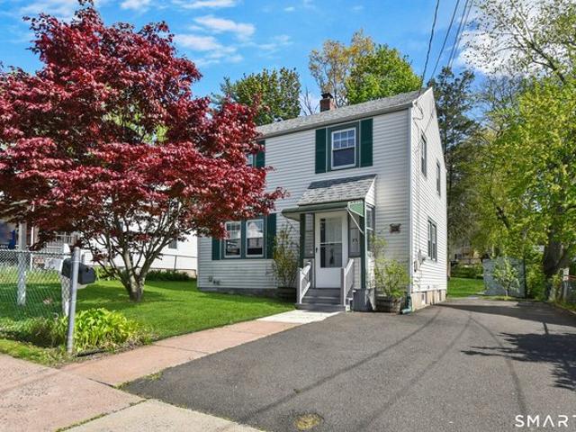 35 Sequin St, Hartford, CT 06106