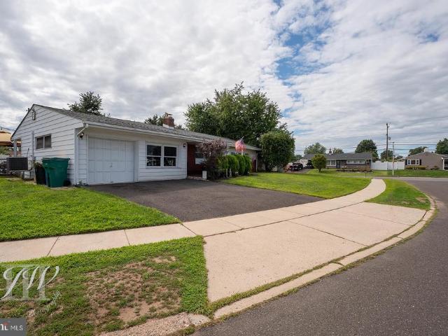 35 Spiral Lane
