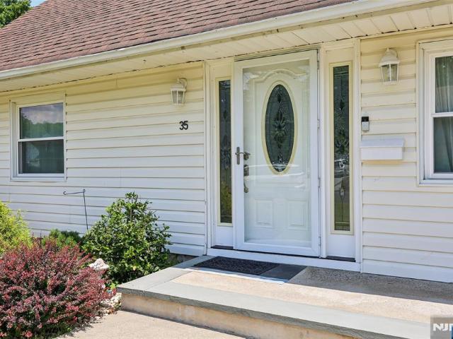 35 Spruce Road