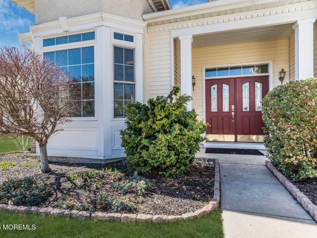 35 Spring Lake Boulevard