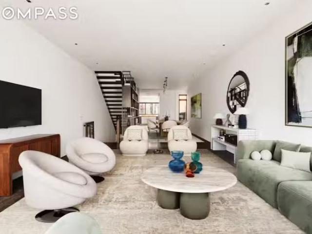 35 Spring Street, New York, NY 10012
